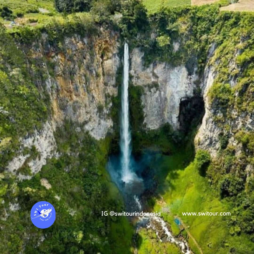 Lake Toba & Medan Tour Package 5 Days 4 Nights: Berastagi, Samosir ...